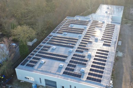 Batteriespeicher für die Industrie und Gewerbe | ECOWATT